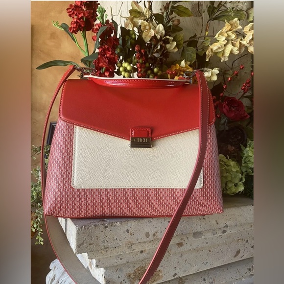 Carolina Herrera | Bags | Auth Carolina Herrera Red And Cream Logo ...